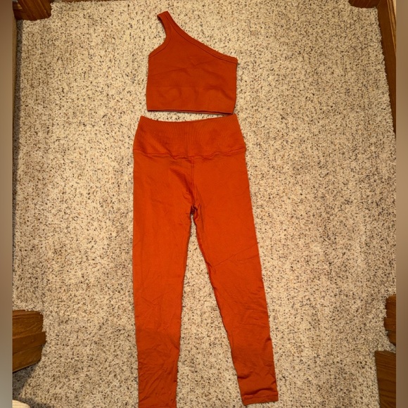 avocado | Pants & Jumpsuits | Avocado Burnt Orange Workout Set | Poshmark